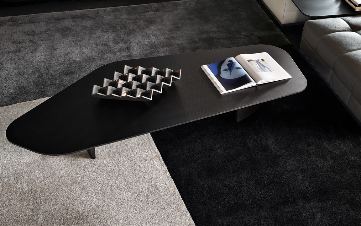 SONG | COFFEE TABLES - EN