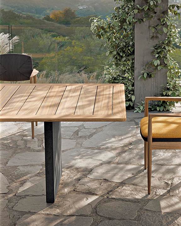 QUADRADO 24 | TABLES - EN